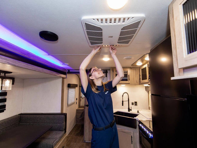 Your Ultimate Guide to Choosing the Best RV Air Conditioner for Your A